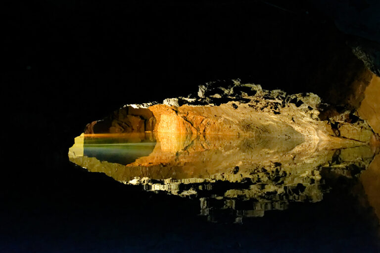 Der größte unterirdische See Europas - Fotos zum Träumen